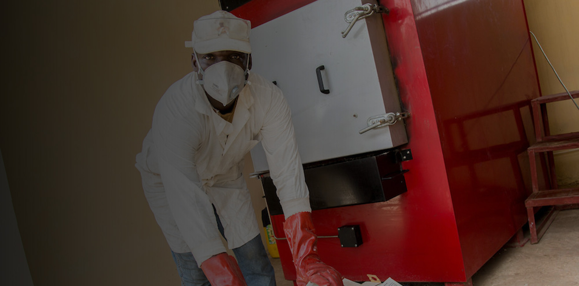 Will wearing a mask protect me from COVID-19? | Gavi, the Vaccine Alliance