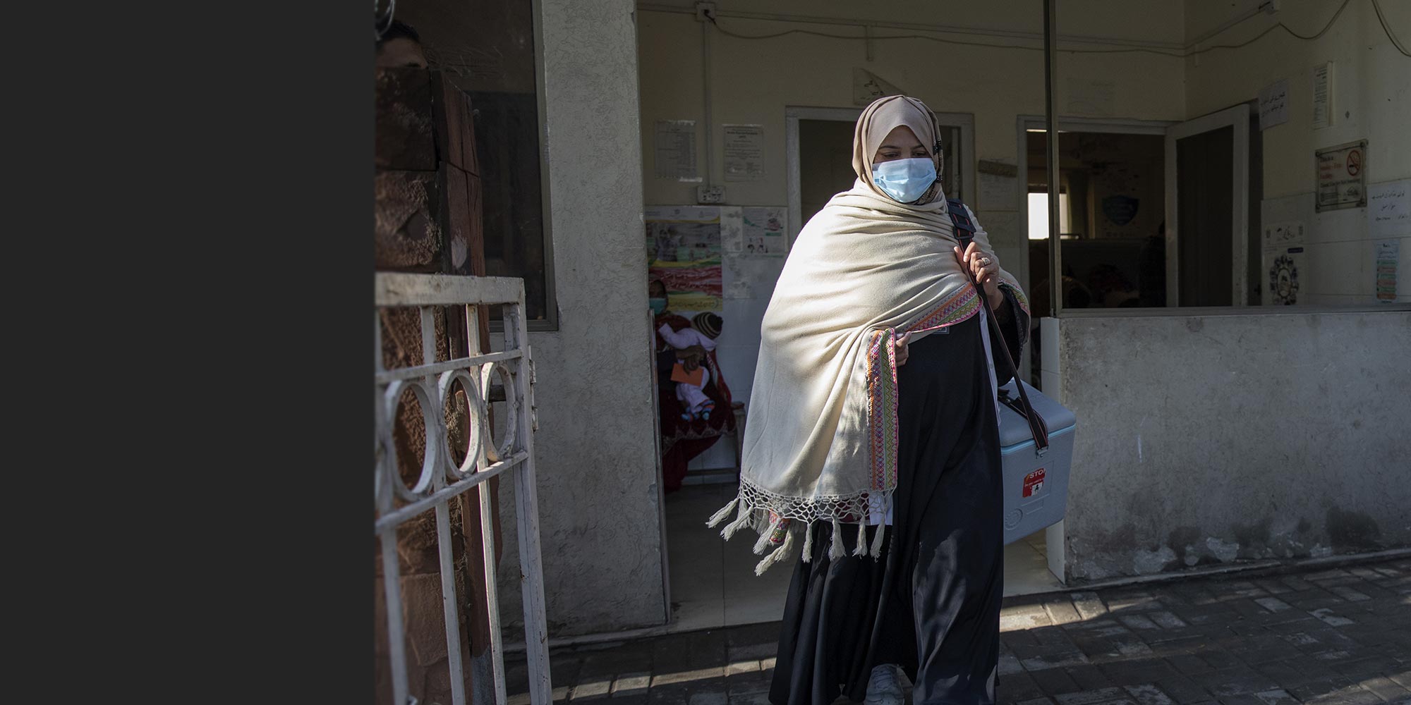 Private sector innovation meets public health expectations | Gavi, the ...